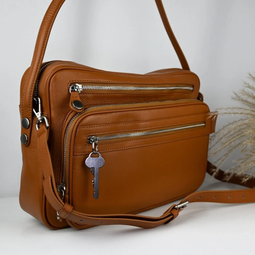 Bags | Siena Classic Premium Italian Leather Bag | Poshmark
